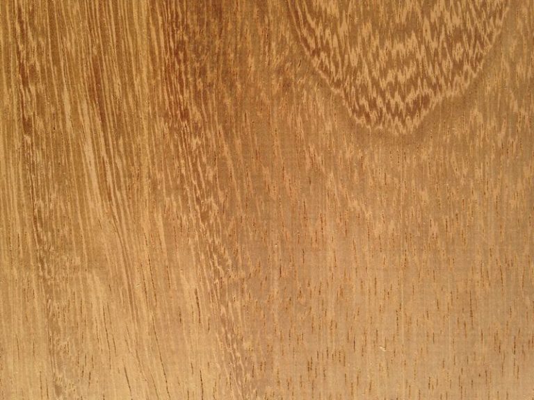 Maderas tropicales y otras: Iroko, Nogal, Maple, Jatoba, Roble, Cerezo