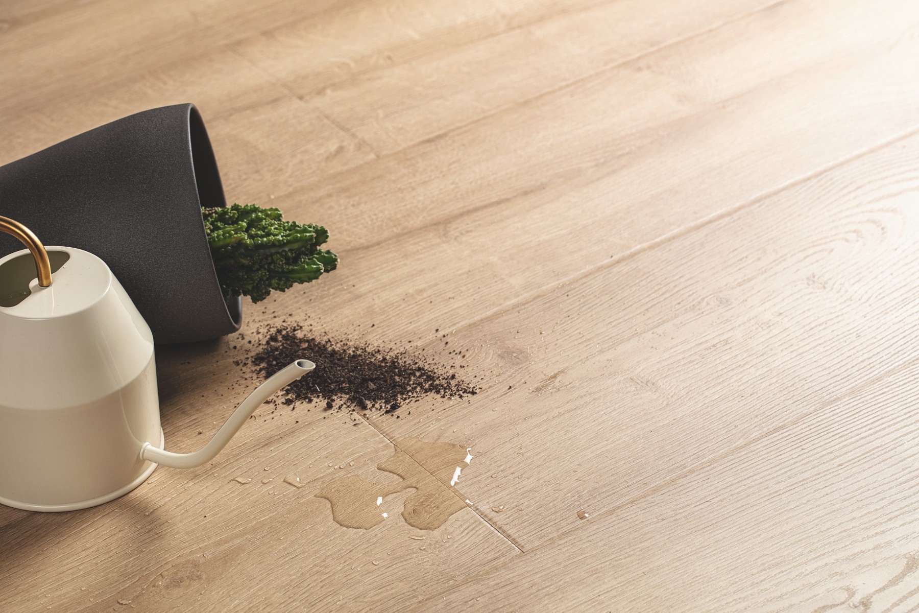 Suelo laminado resistente al agua. - Maderas Acuña